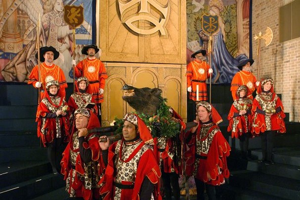 THE YULE LOG, A TRADITION EVERYONE CAN ENJOY!