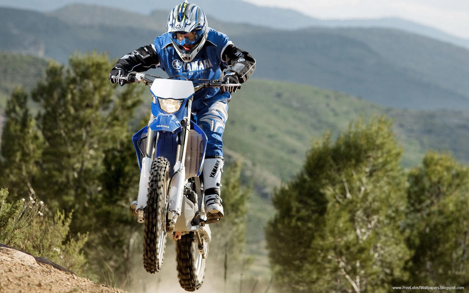 wallpaper zone: March 2010