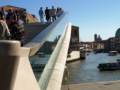 The Gondola Blog: Calatrava's Bridge - Photos and Thoughts