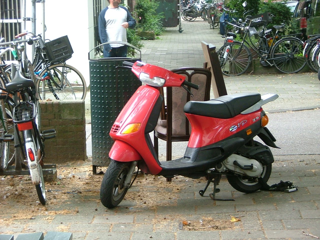 steve.lamboo: Rode scooter 3