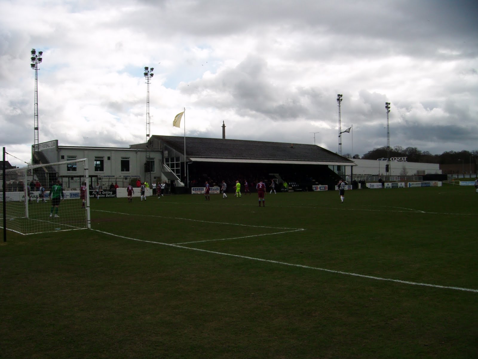 Borough Briggs (Elgin City v Forfar Athletic) | Couples The Football ...