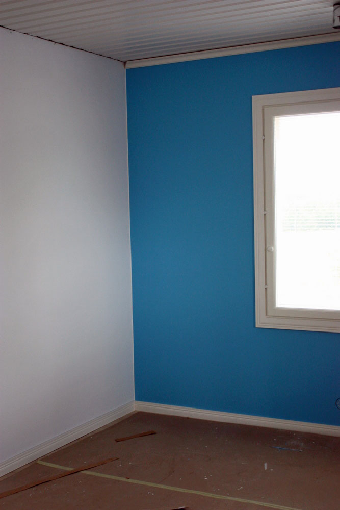 Rauhalan Rakentajat: Tapetteja, tapetteja.. ja vähän maaliakin!