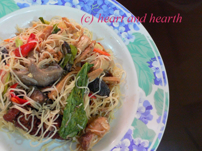 Heart And Hearth Rice Noodles Stir Fry Bihon Guisado A Leftover Delight
