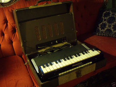 MATRIXSYNTH: Selmer Clavioline