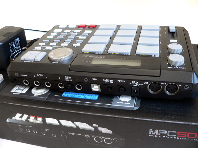 MATRIXSYNTH-B: AKAI MPC500 MPC 500 Sampler Drum Machine Groovebox 128M