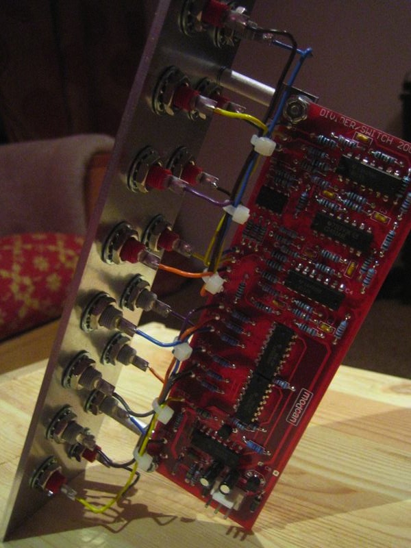 MATRIXSYNTH: Modcan 20A Pulse Divider / Dual Switch