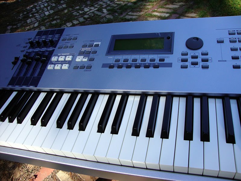 MATRIXSYNTH-B: Yamaha Motif ES8