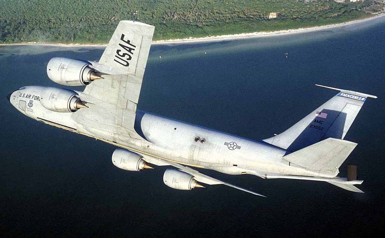 nhungdoicanh: Boeing KC-135 Stratotanker