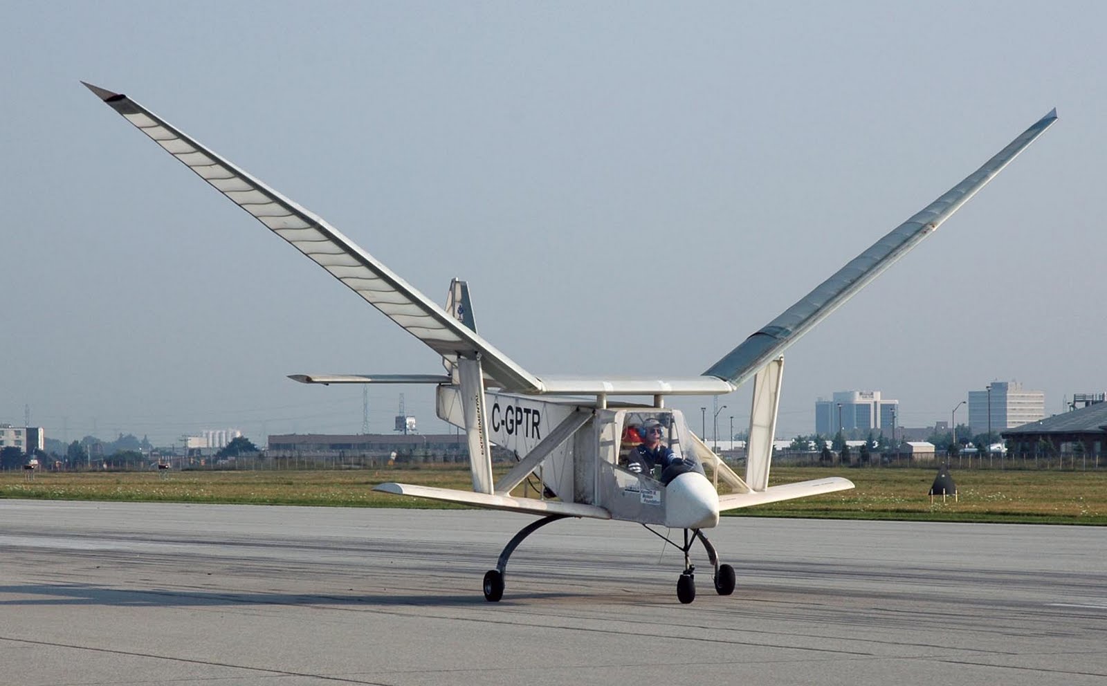 nhungdoicanh: UTIAS Ornithopter 1 Canadian Flapper