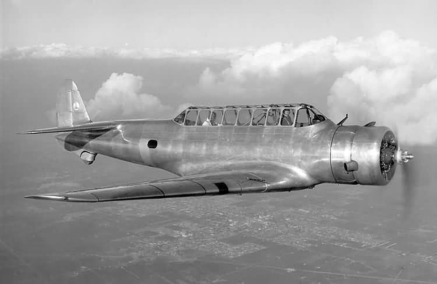 nhungdoicanh: Vultee A-19 / V-11