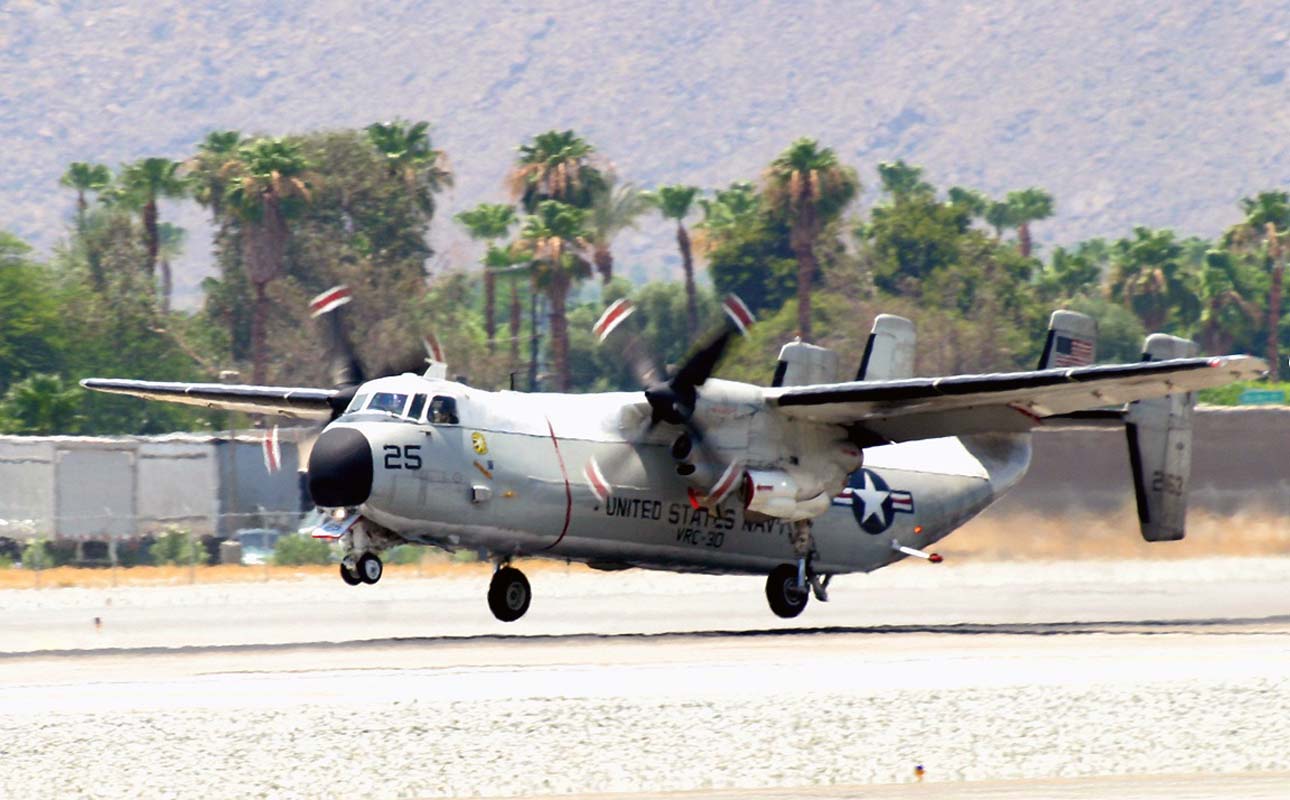 nhungdoicanh: Grumman C-2 Greyhound