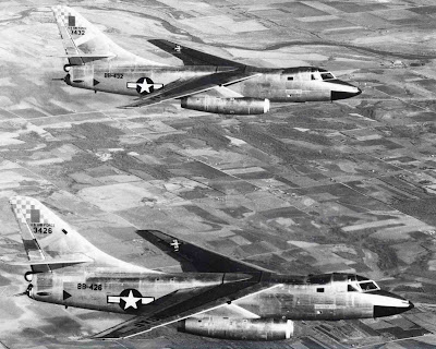 nhungdoicanh: Douglas B-66 Destroyer
