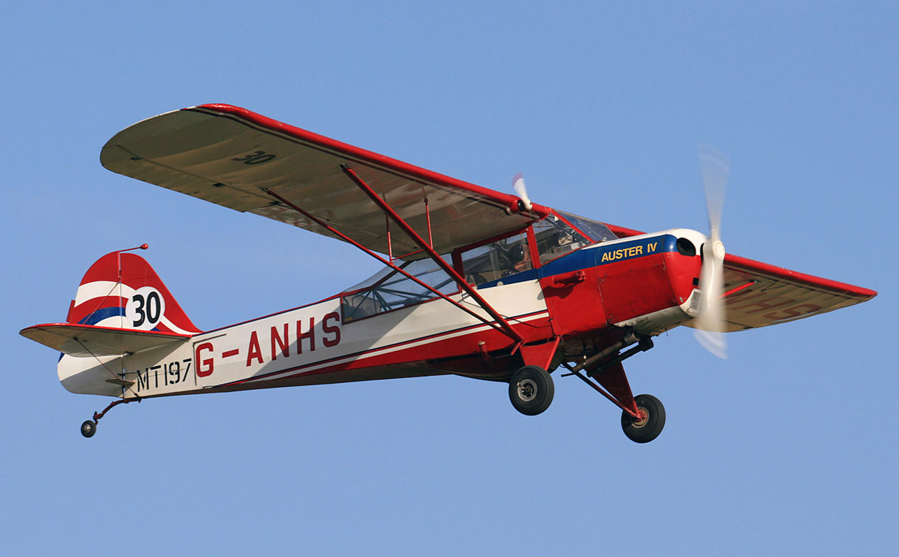 nhungdoicanh: Taylorcraft Auster