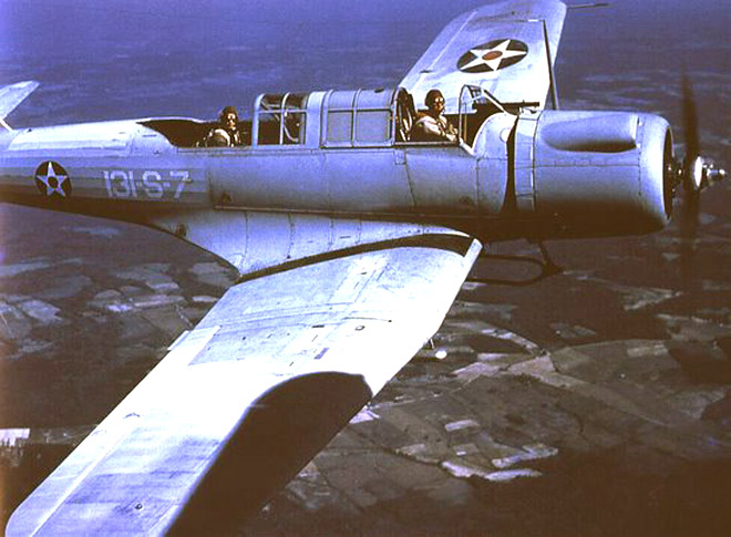 nhungdoicanh: Vought SB2U Vindicator