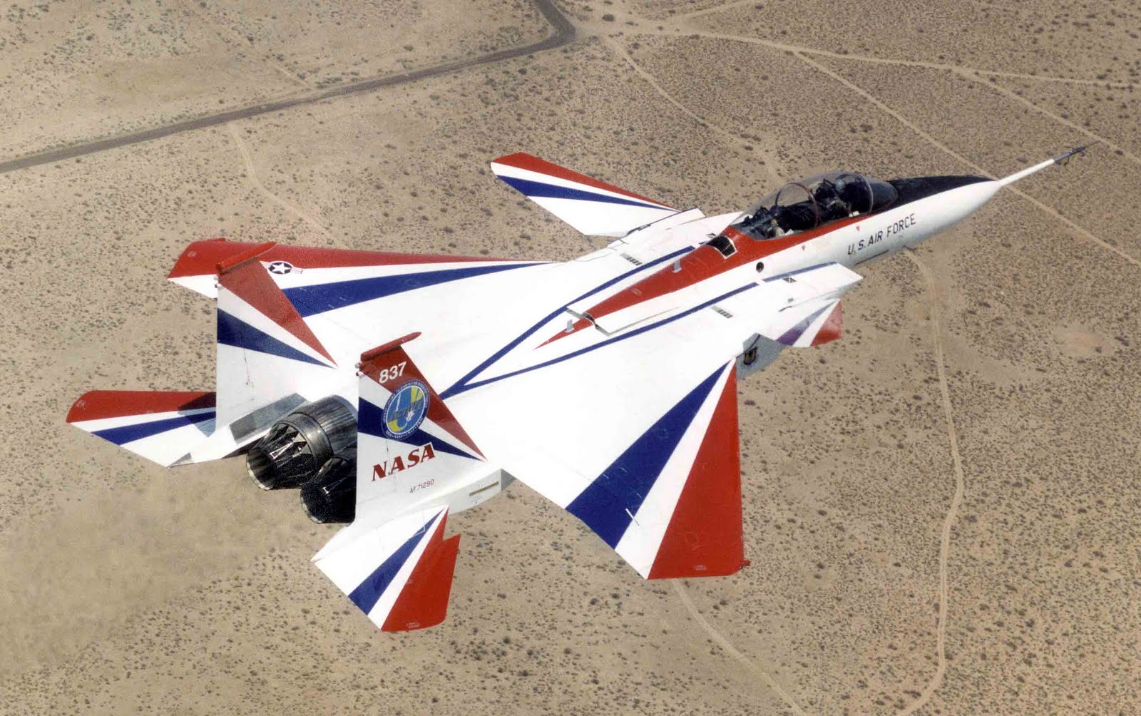 nhungdoicanh: McDonnell Douglas F-15 ACTIVE