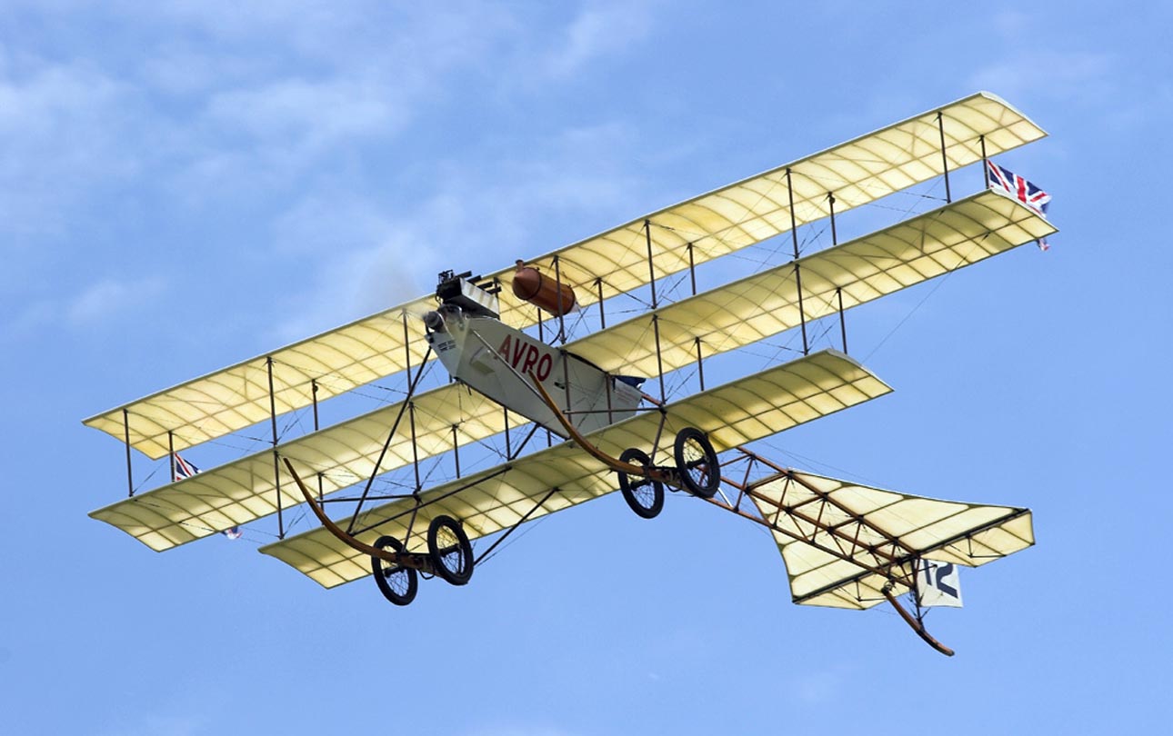 nhungdoicanh II: Roe Triplane (Avro Triplane)