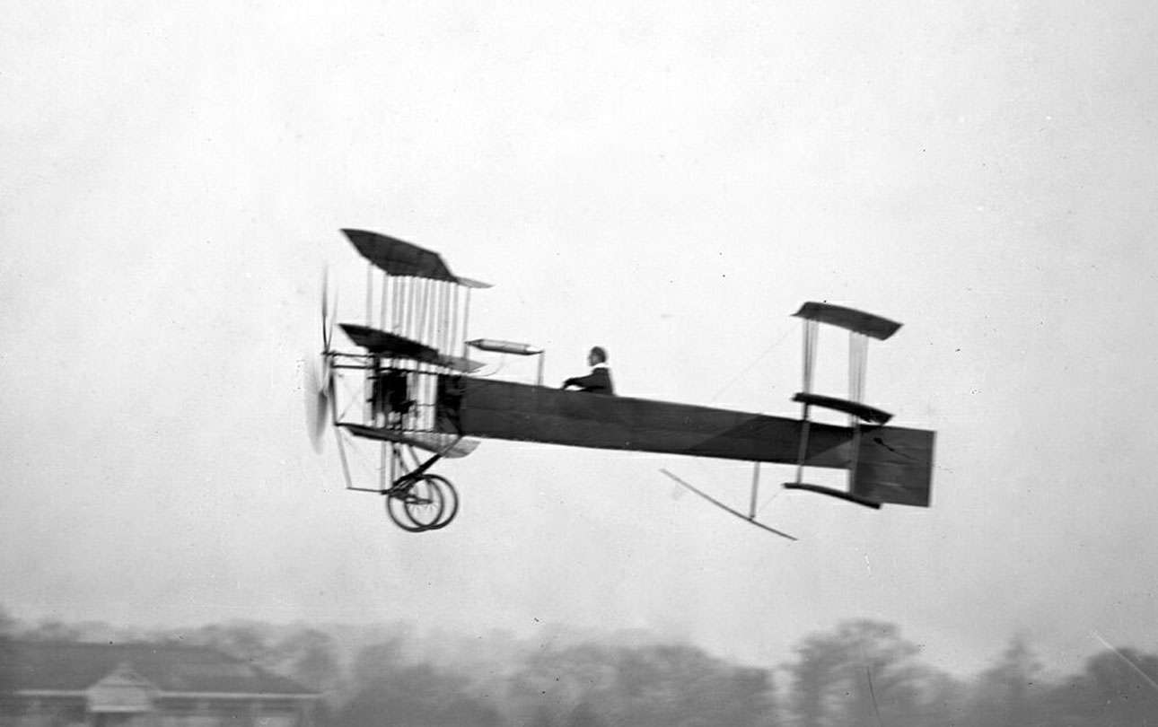 nhungdoicanh II: Roe Triplane (Avro Triplane)