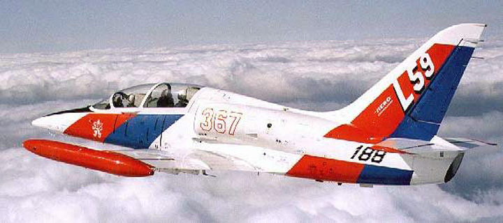nhungdoicanh: Aero L-59 Super Albatros