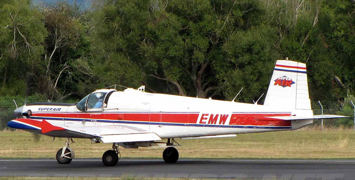 nhungdoicanh: PAC Fletcher Fu-24