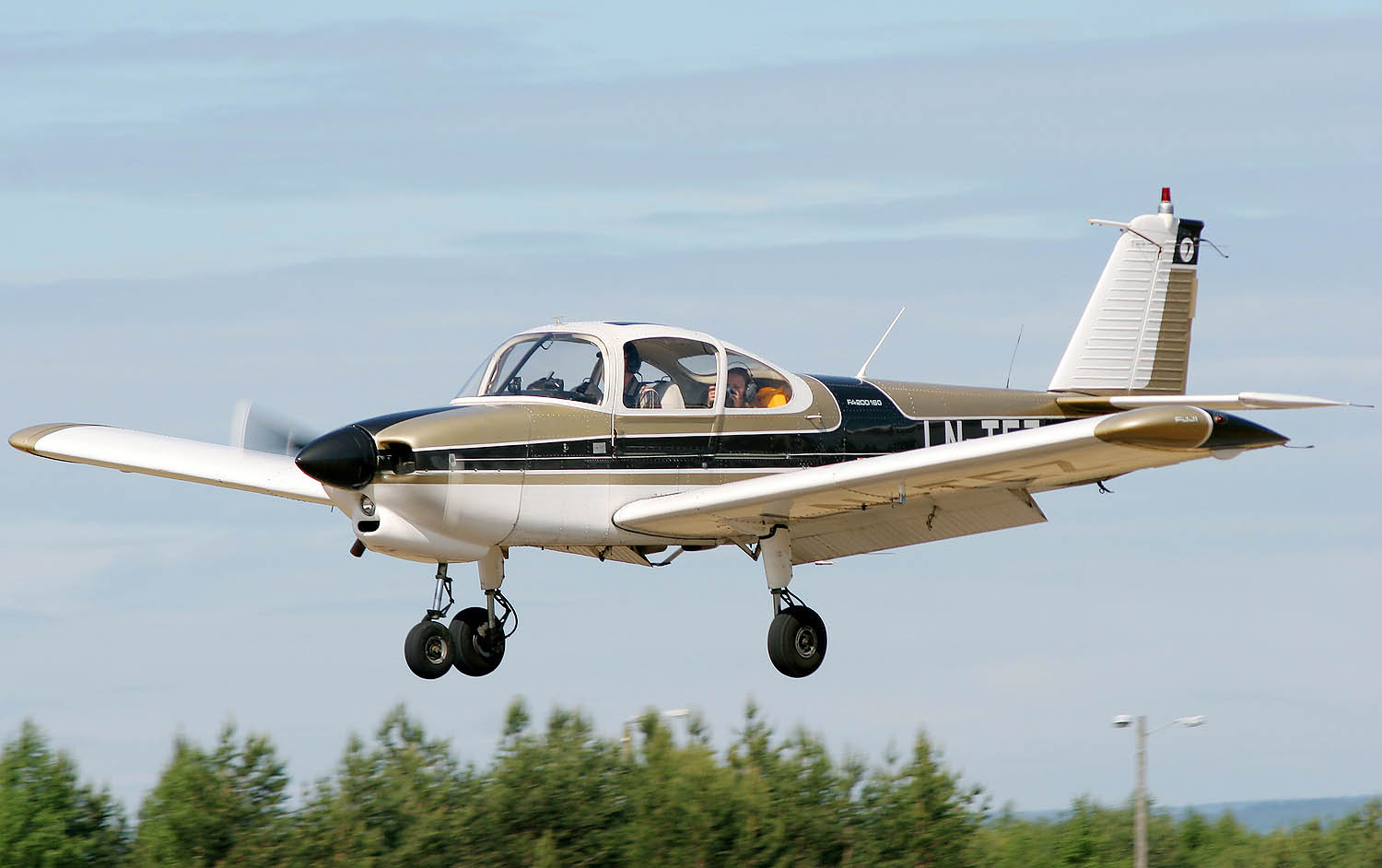 nhungdoicanh: Fuji FA-200 Aero Subaru