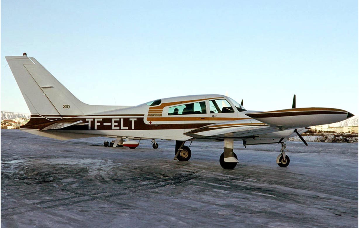nhungdoicanh: Cessna 310