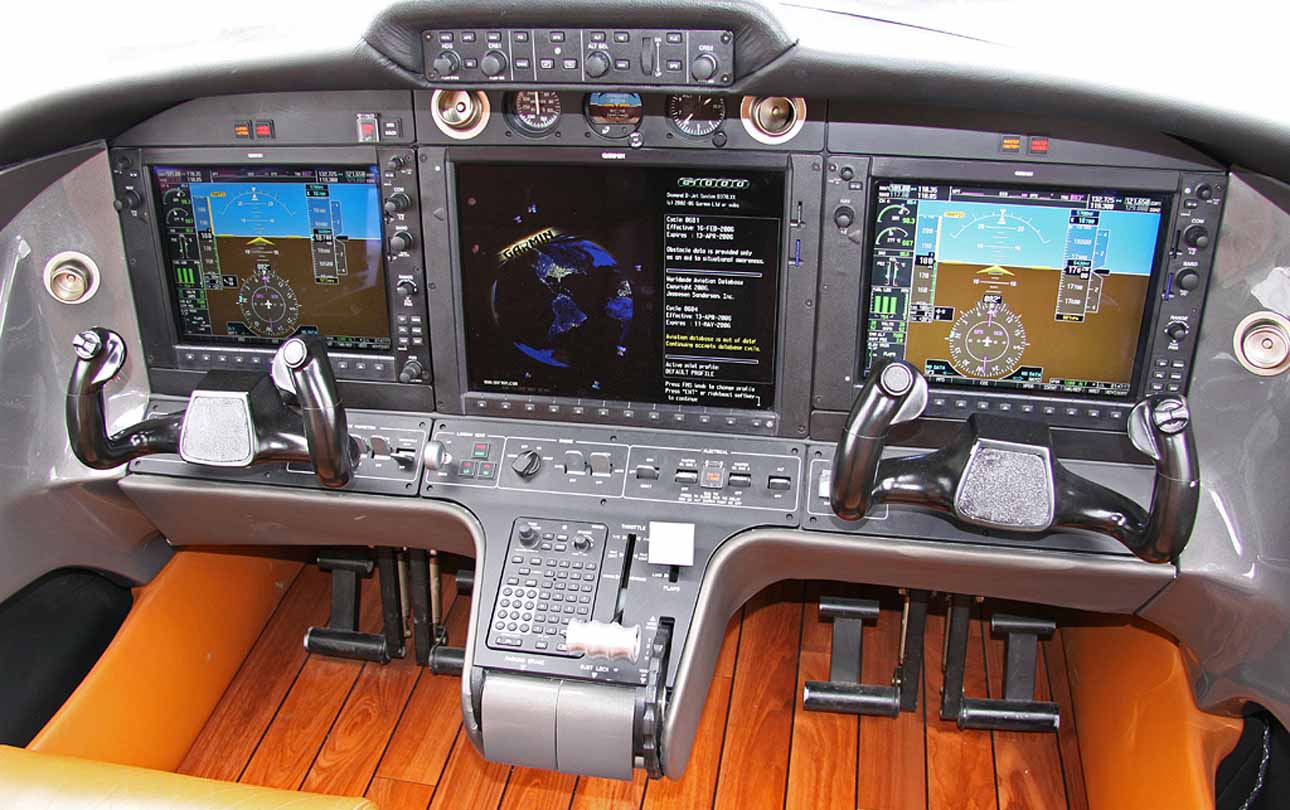 nhungdoicanh: Diamond D-Jet