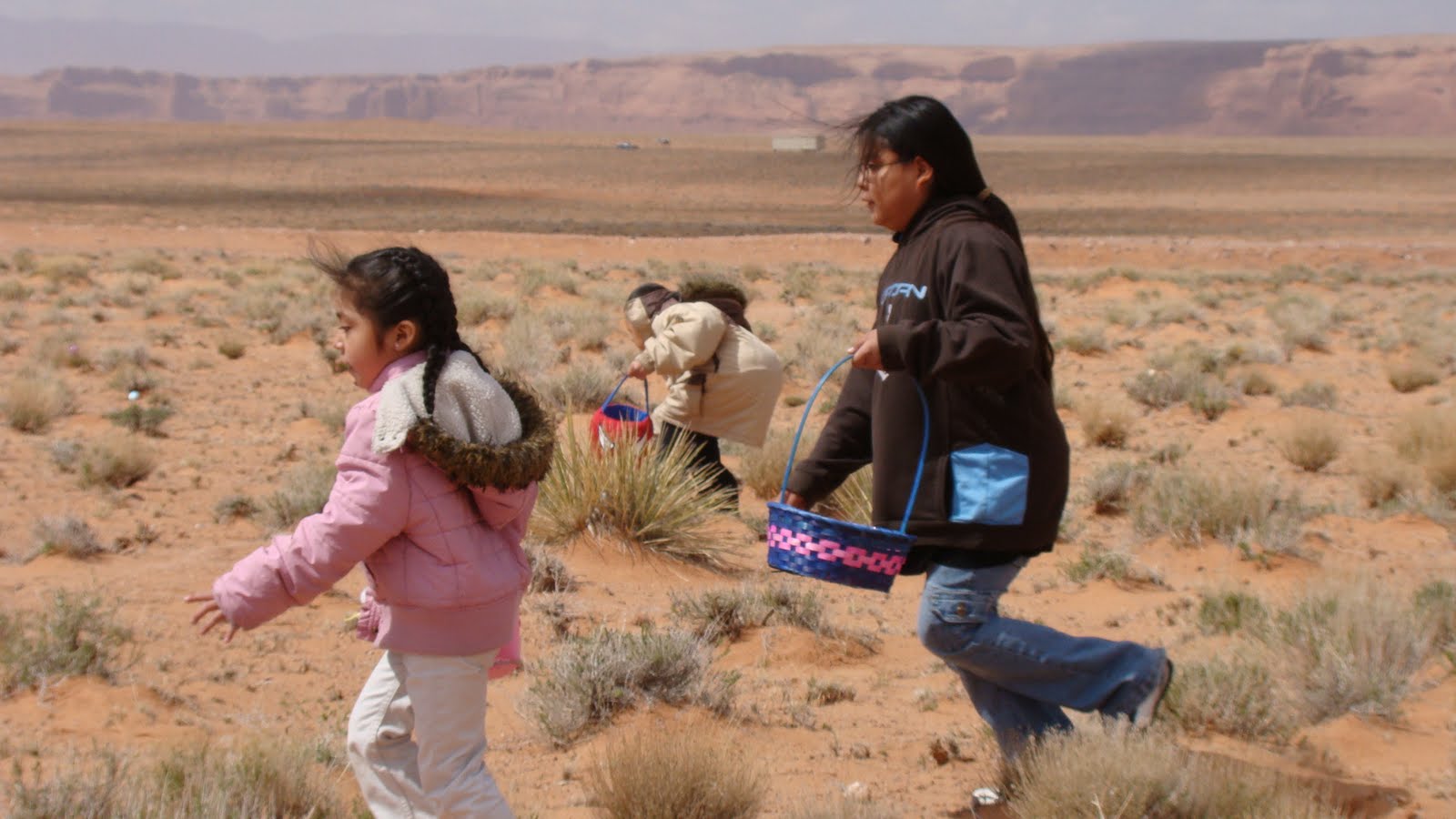 Begay Family: We had Easter with Melvin's kids @ Round Rock,Az