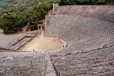Πράγματα και θαύματα...: ΤΟ ΘΕΑΤΡΟ ΤΗΣ ΕΠΙΔΑΥΡΟΥ