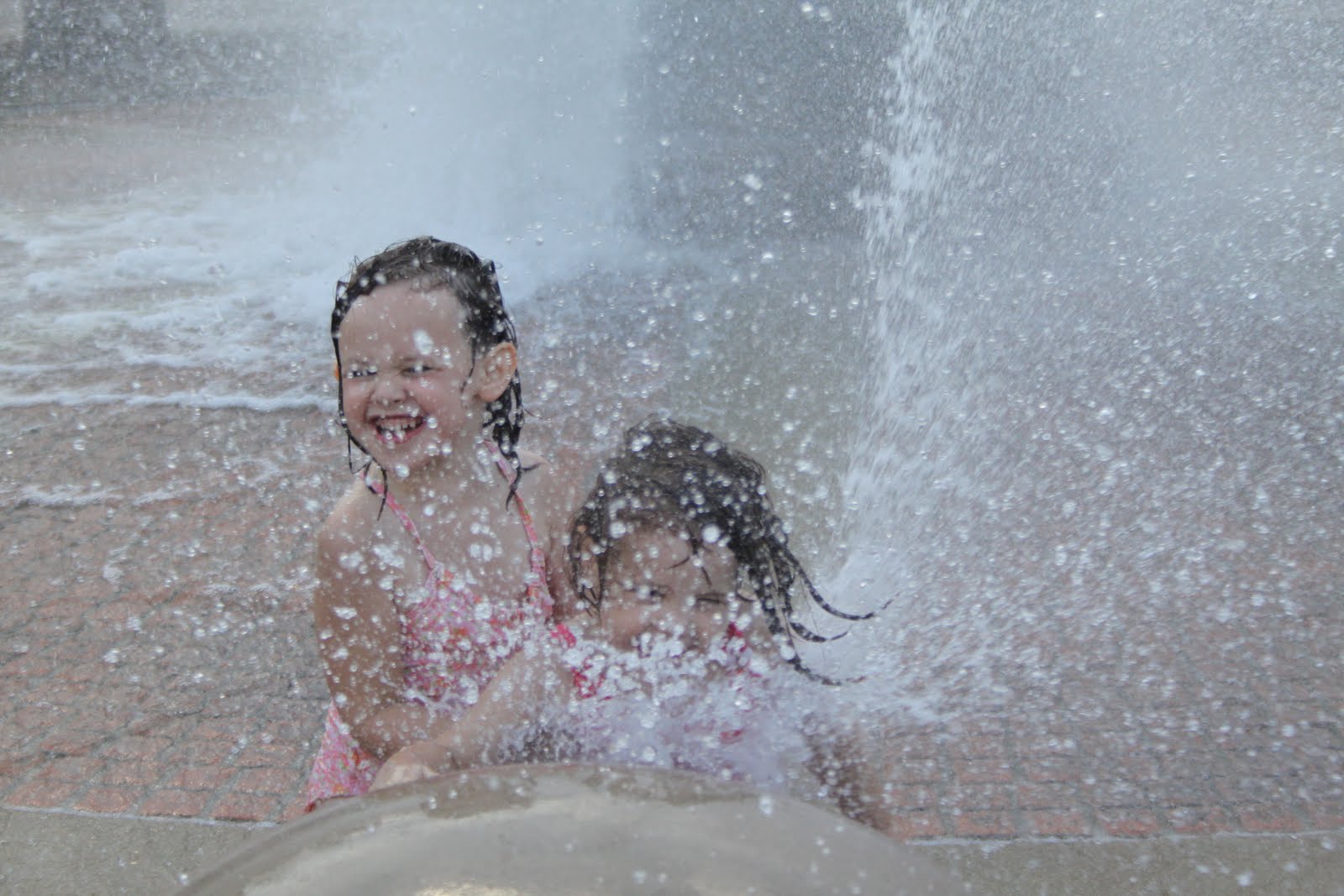 Paul, Lynne, Anja, Isabel & Connor: Loeb Fountain at Purdue