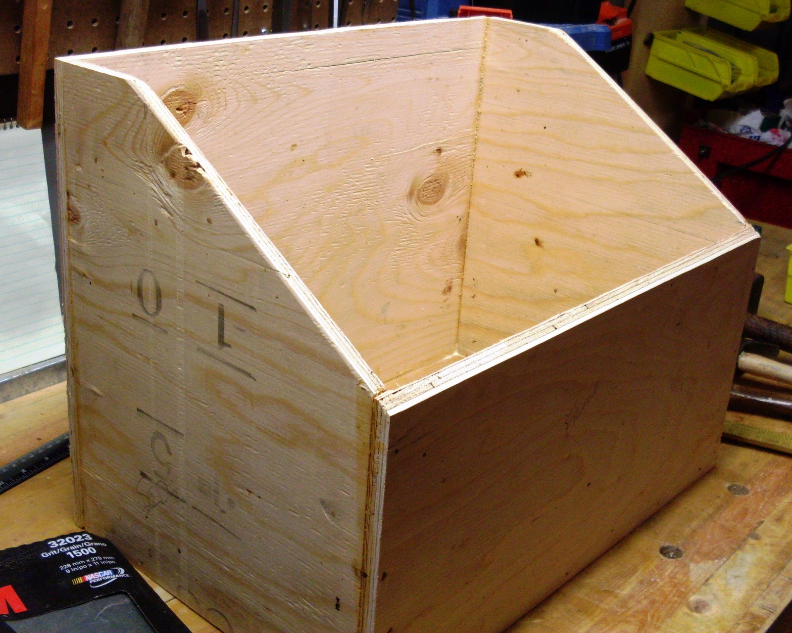 A DIfferent Kind of Sandpaper Storage