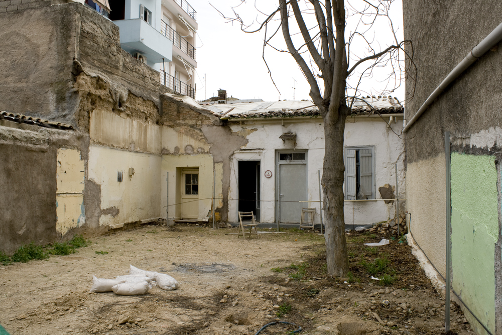 λόκαλ/athens: ΓΚΑΖΙ: ΤΟ ΤΕΛΟΣ ΤΗΣ ΑΡΧΙΤΕΚΤΟΝΙΚΗΣ