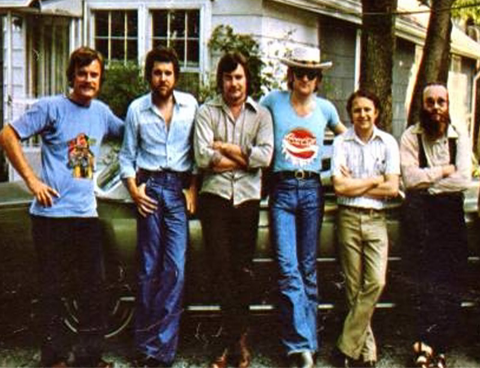 ART INTO DUST: Barefoot Jerry: A history and critical review