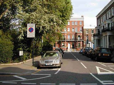 Living in London: Tedworth Square , Chelsea