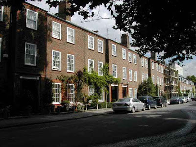 Living in London: Chelsea Square , Chelsea