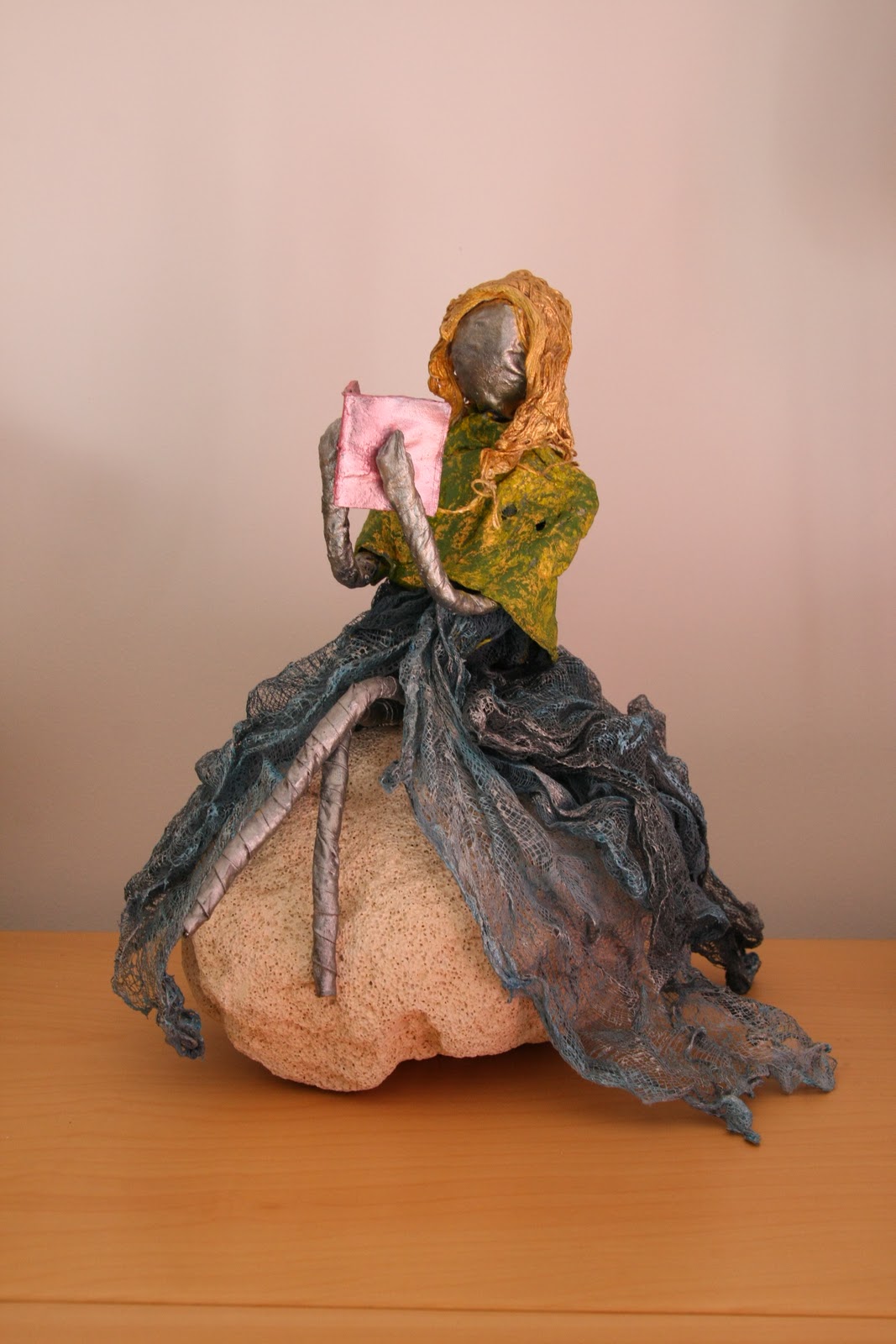 ART CRUNCH: Powertex Statuettes