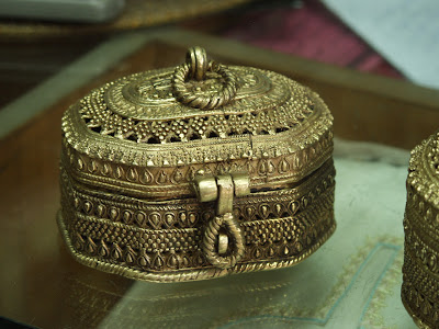 Rajee Sood: Indian brassware ... treasures galore ...