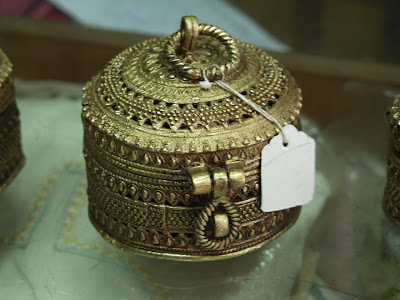 Rajee Sood: Indian brassware ... treasures galore ...