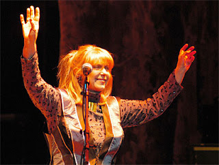 LUIZ WOODSTOCK: RENAISSANCE & Annie Haslam considerado um dos grandes ...