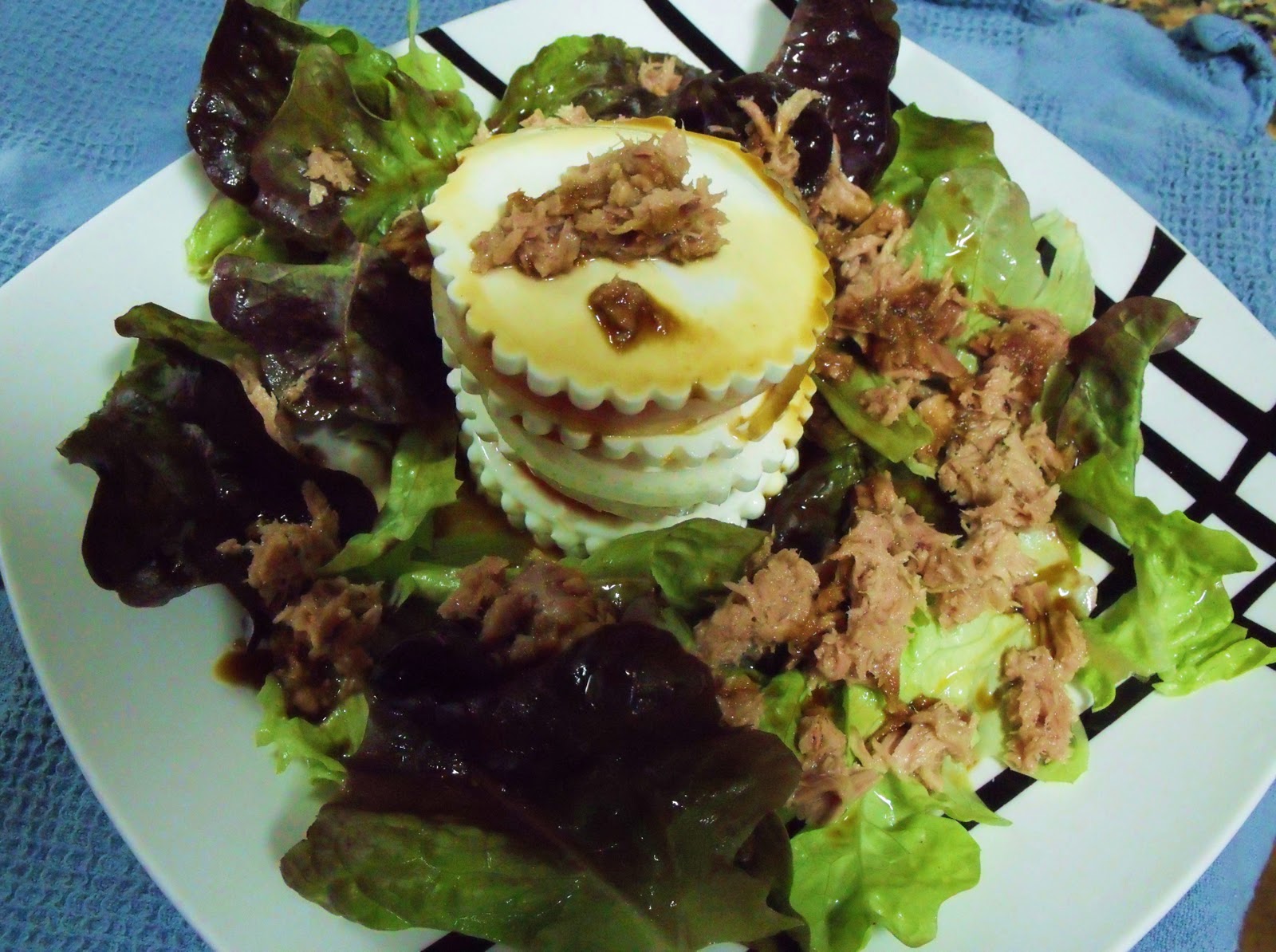Ensalada De Tomate Con Queso Atún Y Salsa De Soja Cocinar Es Ponerse
