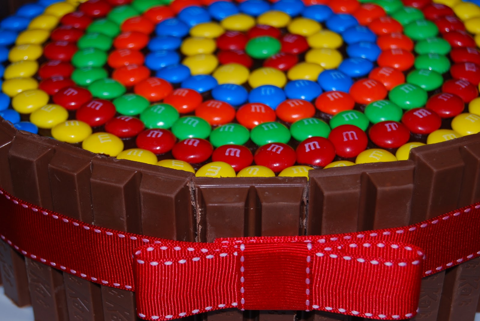 KitKat Cake