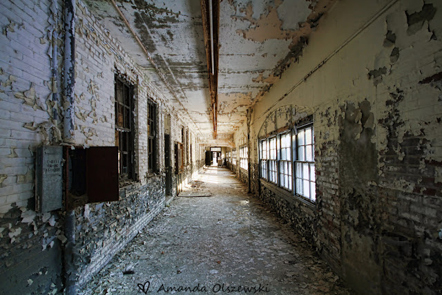 Amanda Olszewski ::: Photography Enthusiast: abandoned airforce base