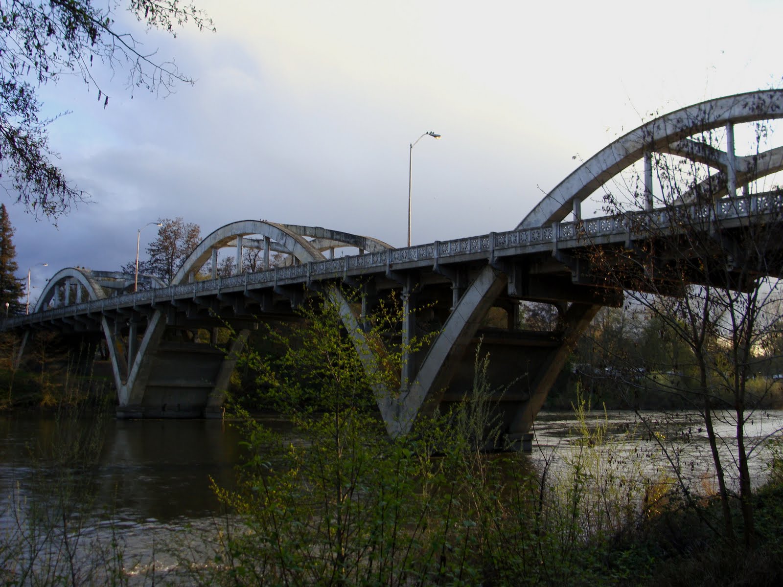 On Being Notorious...: The Caveman Bridge in Grants Pass @ Sunset