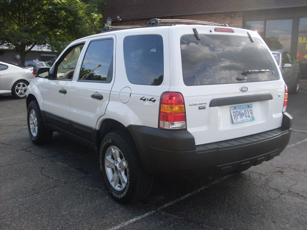 Ride Auto: 2006 FORD ESCAPE XLT