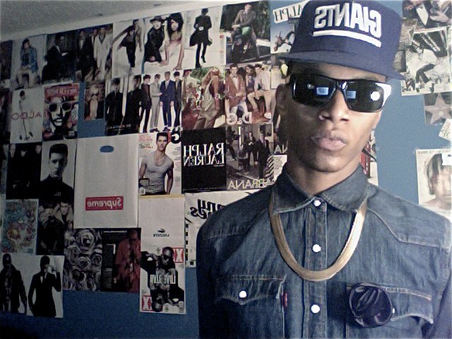 MeezCampShyt: Fashion of The Day:Meezcampshyt admires T.Mayes