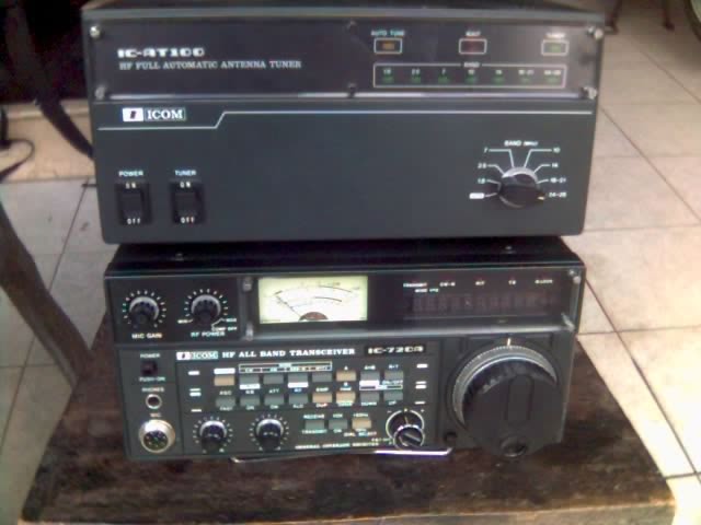 RADIO SELLER: Icom IC 720A + Icom AT-100 ( SOLD)