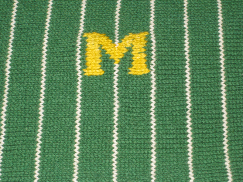 Verdigris Knits: 10 days to knit 80,000 fans