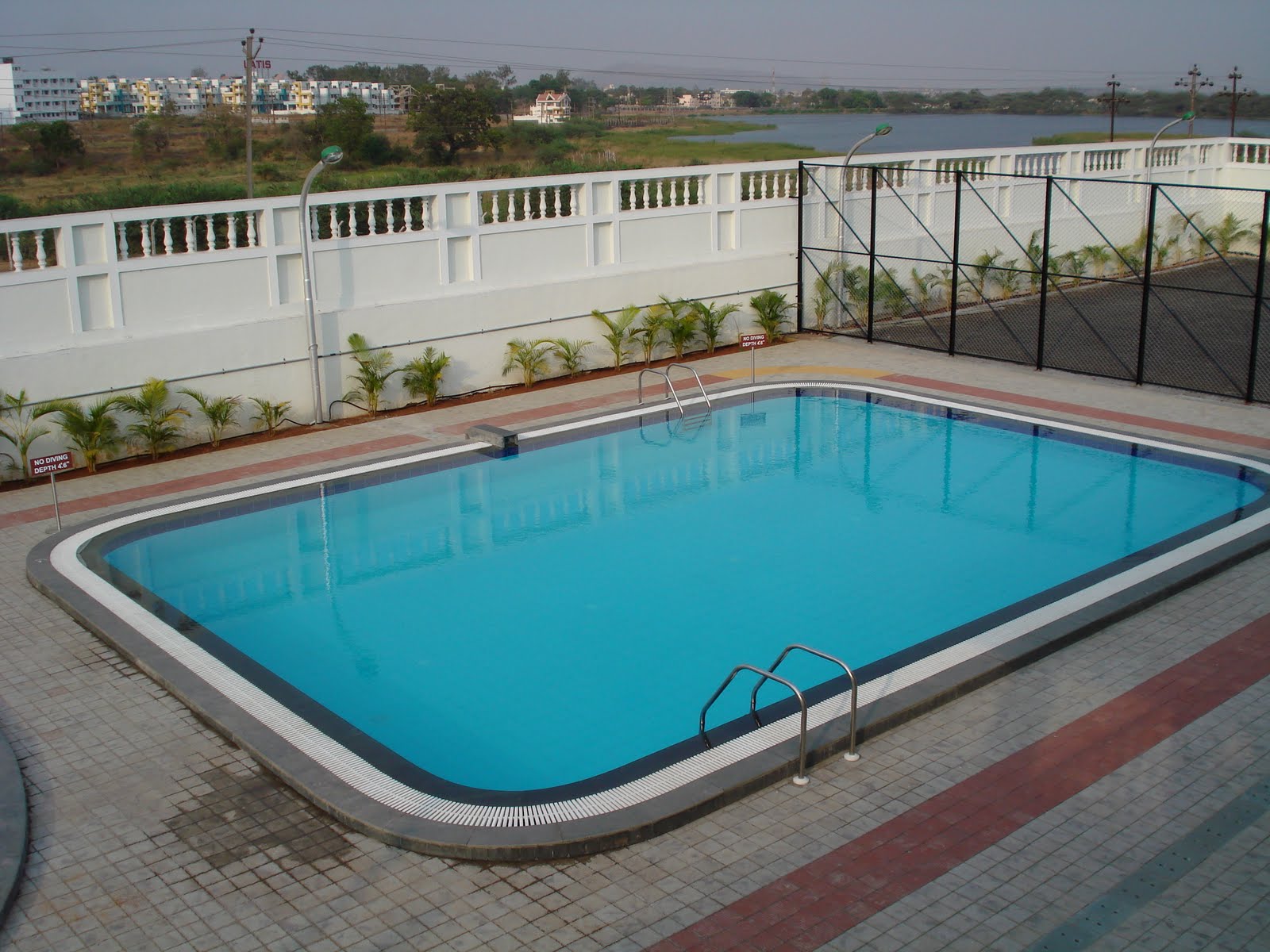 Lake Paradise Talegaon (Pune): Swimming Pool
