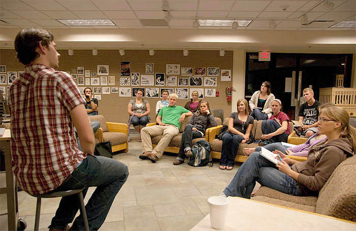 DC AIGA: The AIGA Dordt College student group meeting with Erik Rodne