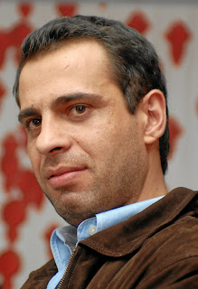 Hélder Silva treina com militares para fazer reportagens de guerra