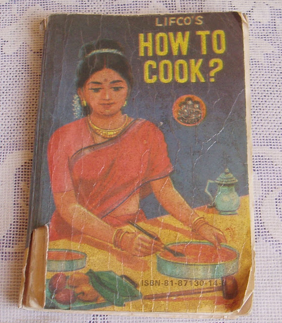 Basics of blogging and Cookbook Reviews: Lifco's How to cook